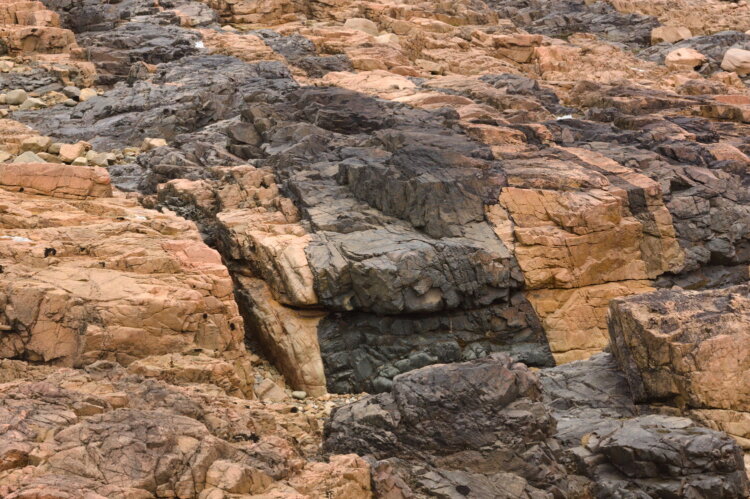 Granite vs Basalt – Key Differences & Formation